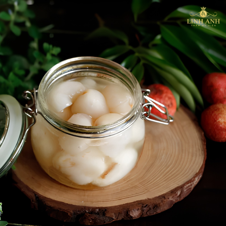 Phun môi ăn vải được không? Kiêng ăn vải trong bao lâu?